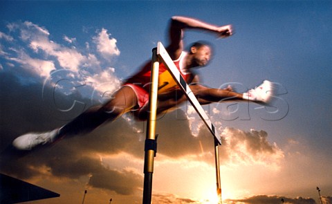 Cephas Picture Library - Asset Details 1183035- Runner clearing hurdle ...